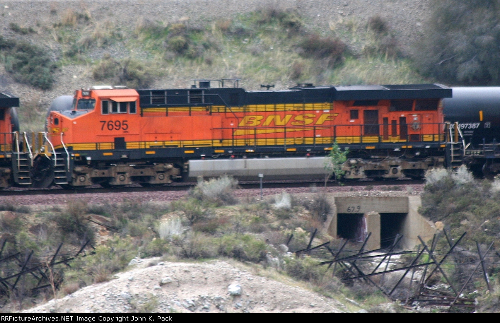 BNSF 7695